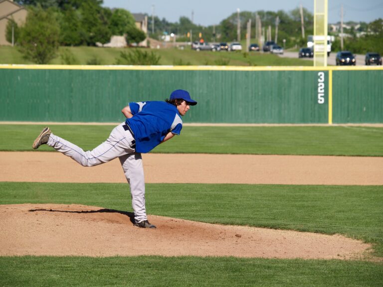 Proper Throwing Mechanics for Athletes + Post-Operative Rehabilitation